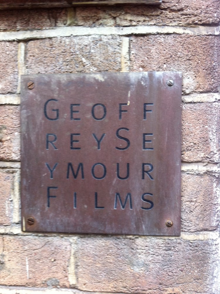 Hands Up Who’s Heard Of GEOFFREY SEYMOUR? | STUFF FROM THE LOFT.
